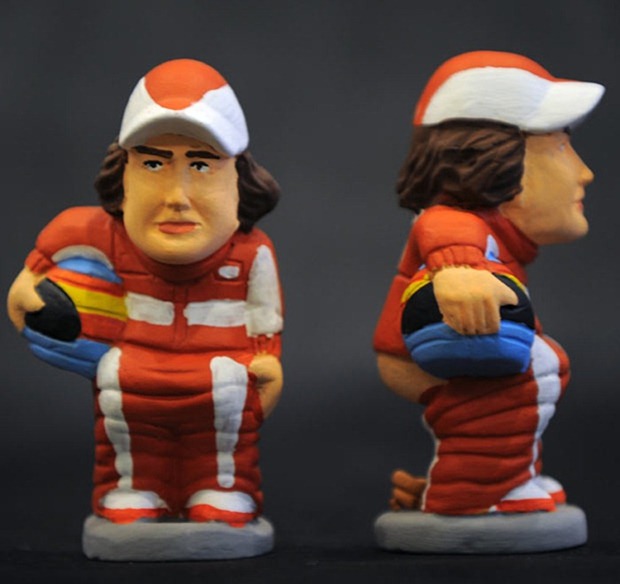 Caganers: Figurines of Pooping World Leaders in Nativity Scenes ...